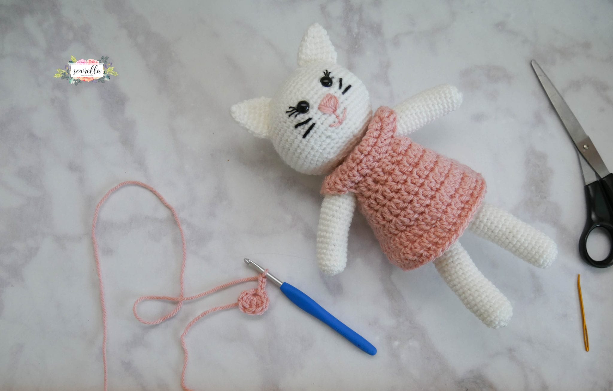 Crochet Kitty Family • Sewrella