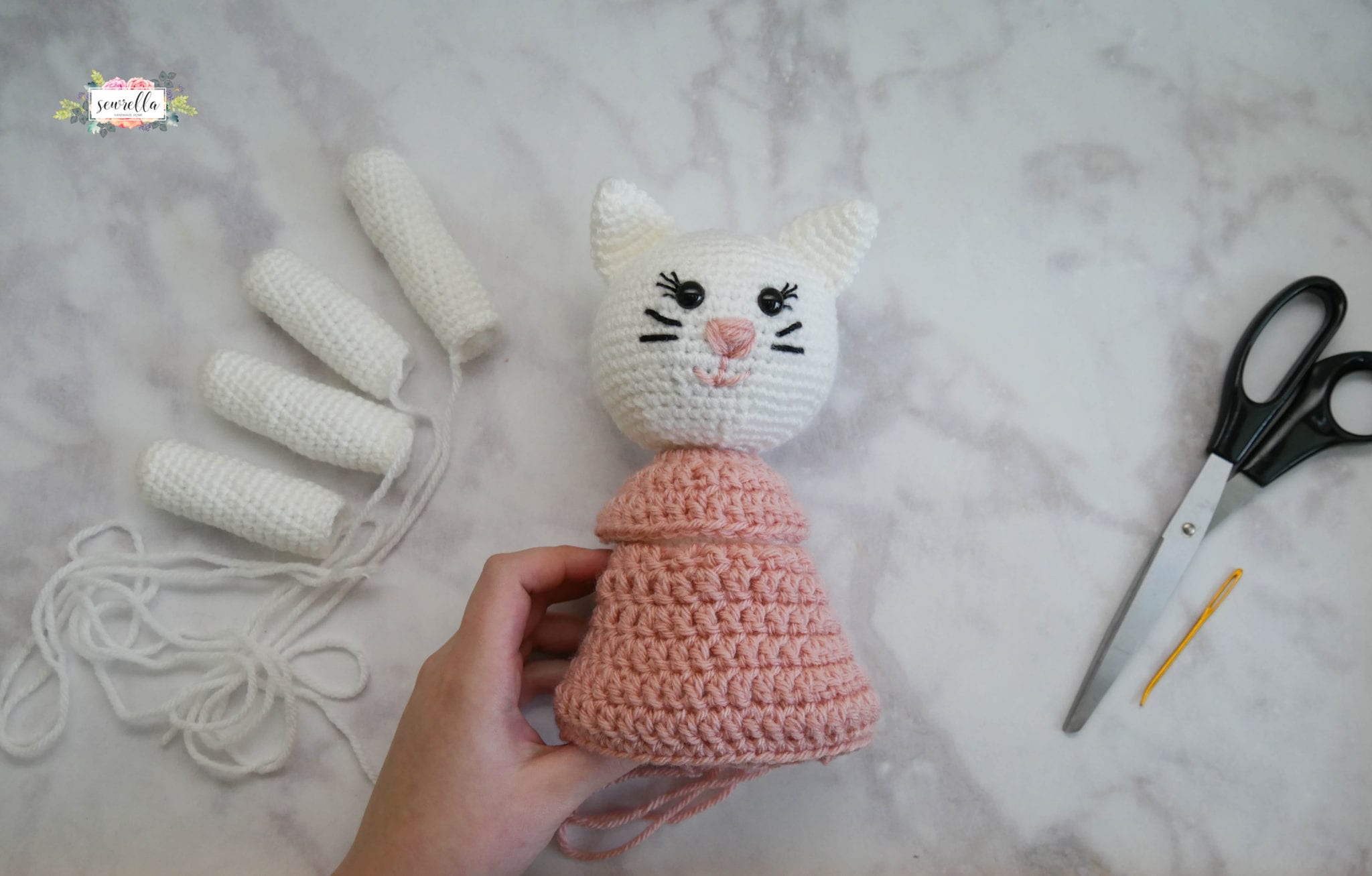 Crochet Kitty Family • Sewrella