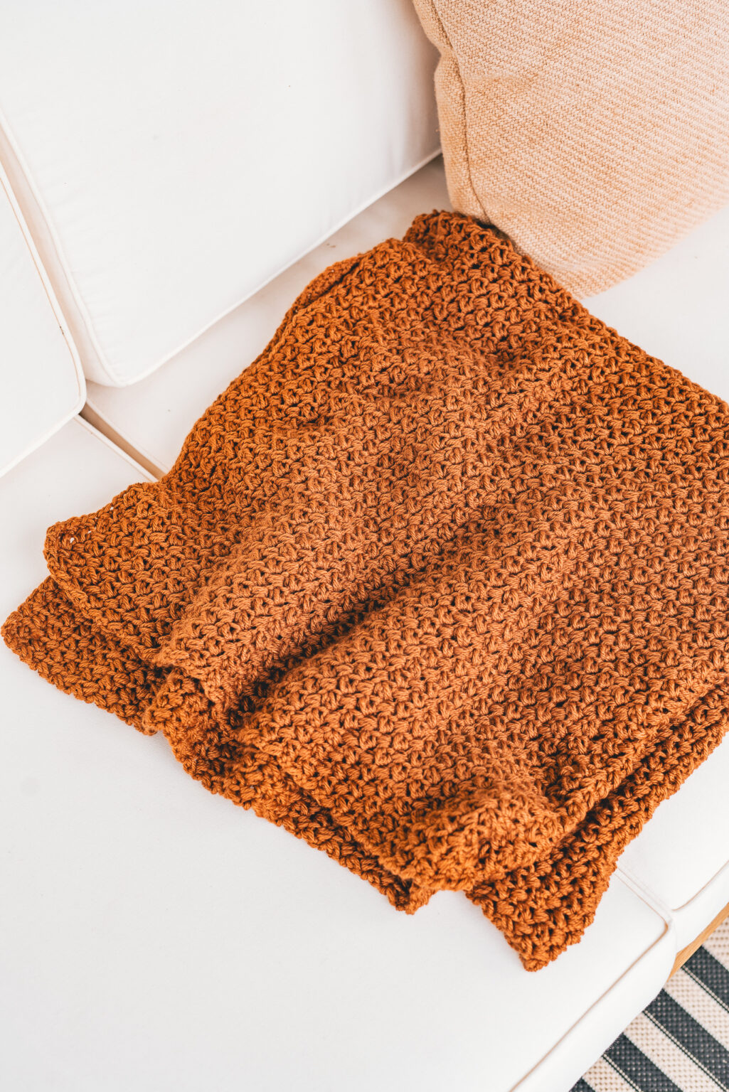 Crochet Old Fashioned Throw Blanket - in 12 sizes! - free pattern